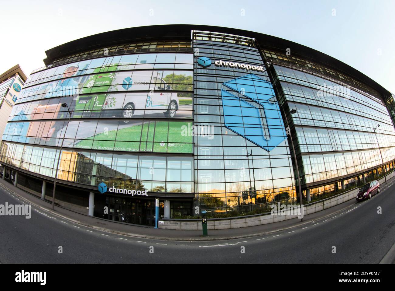 Chronopost logo hi-res stock photography and images - Alamy