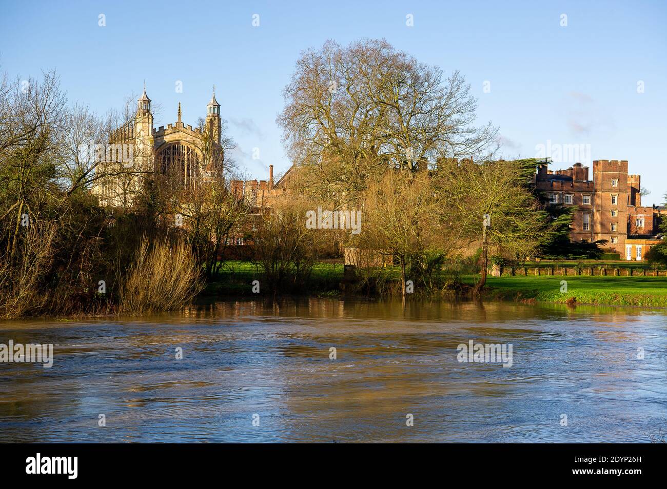 Eton, Windsor, Berkshire. 27th December, 2020. High water levels in the ...