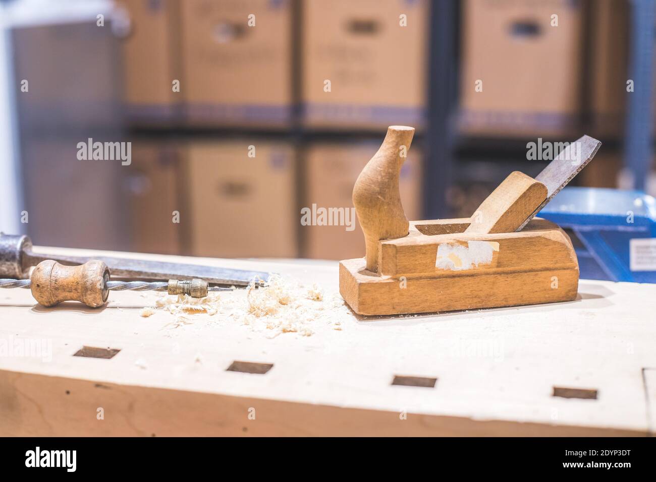Old fashioned smoothing plane hi-res stock photography and images - Alamy