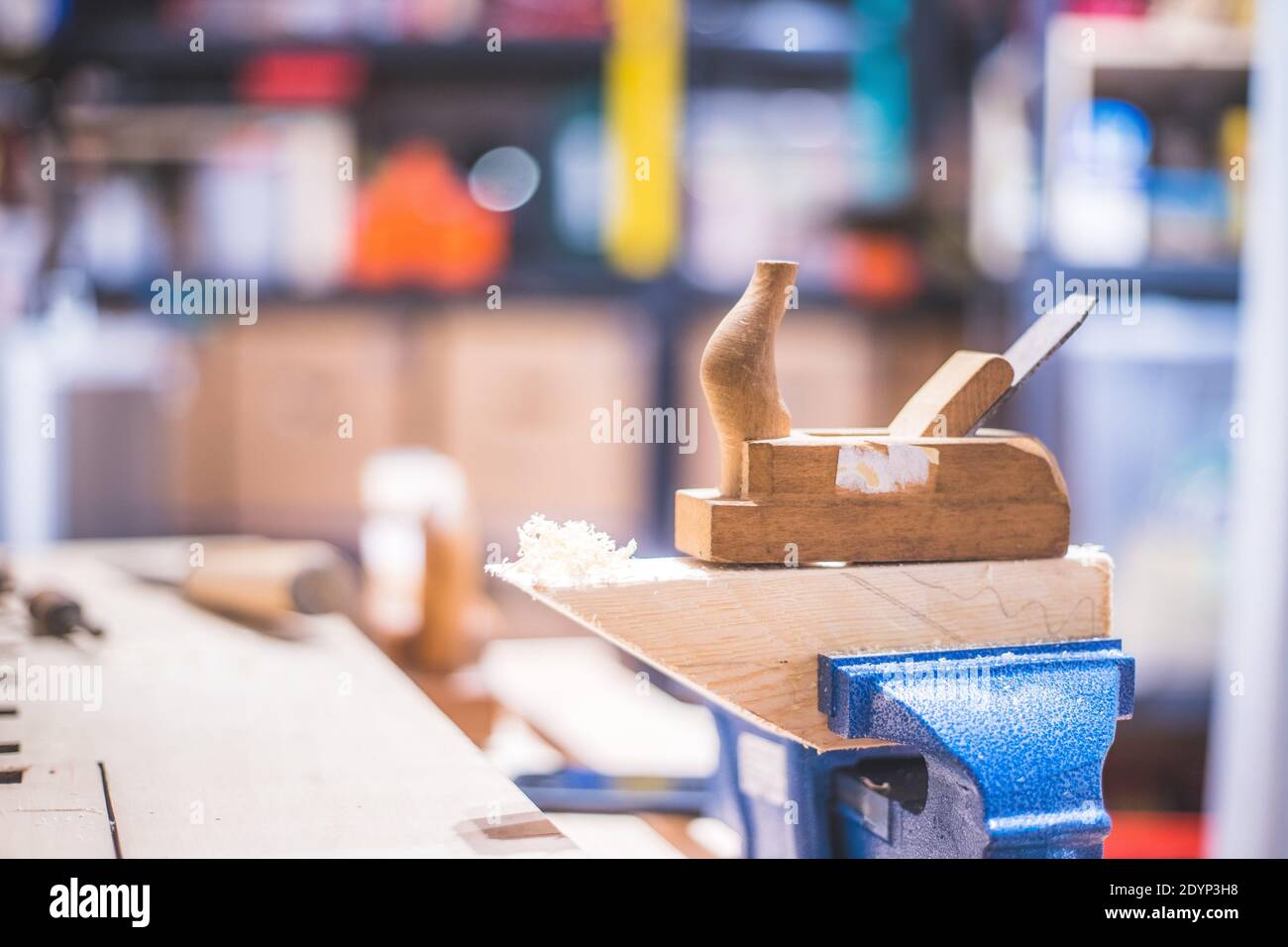 Old fashioned smoothing plane hi-res stock photography and images - Alamy