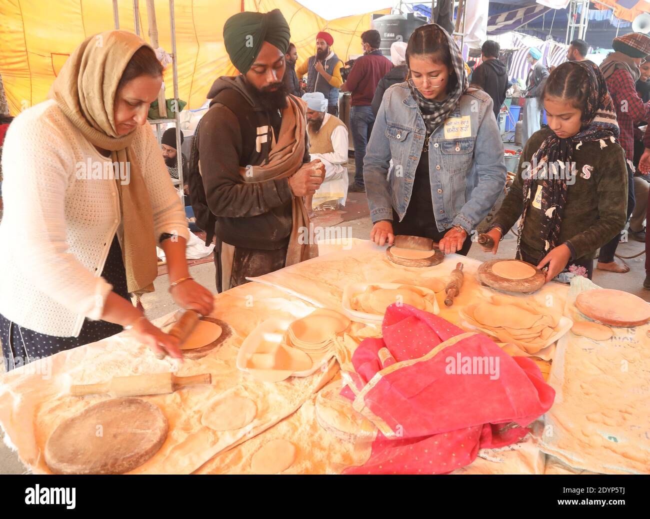 Rooti hi-res stock photography and images - Alamy