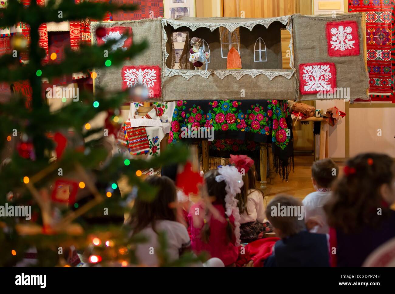 Puppet theatre children hi-res stock photography and images - Alamy