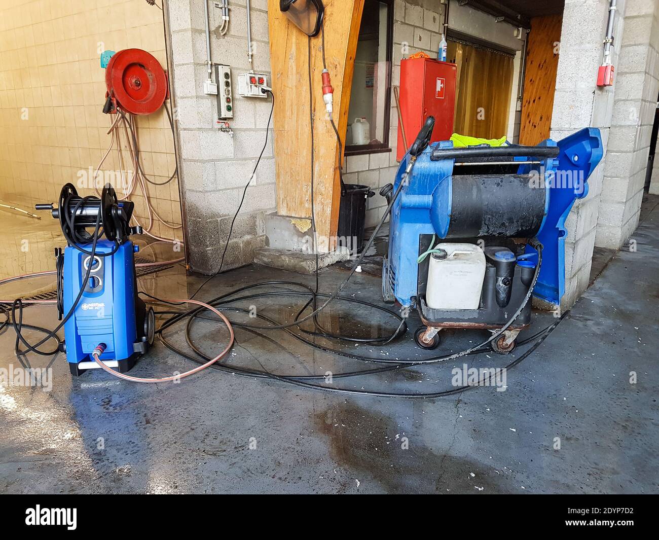 Karcher pressure washer hi-res stock photography and images - Alamy