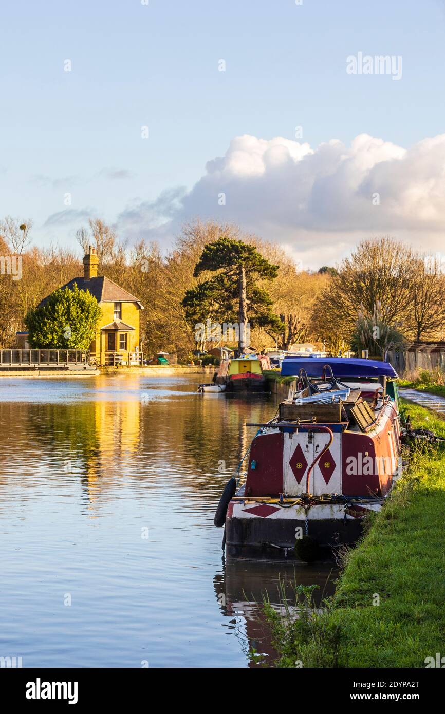 Walk along the River Lea from Ware to Great Amwell Nature Reserve Stock ...
