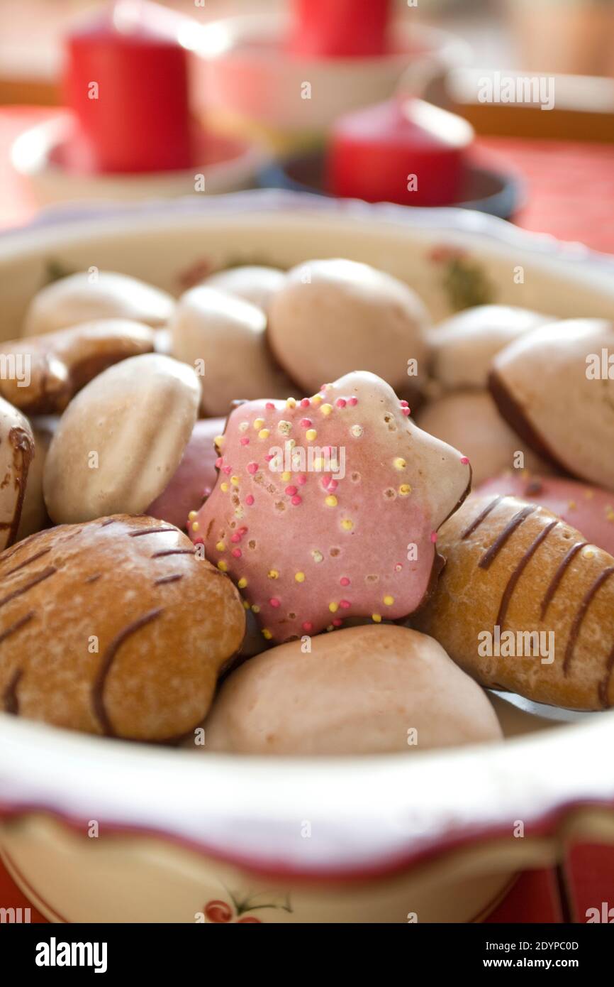 German honey biscuits hi-res stock photography and images - Alamy
