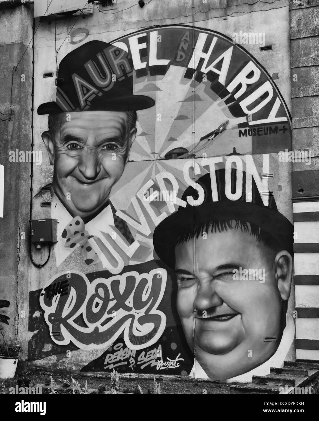 Laurel and hardy museum hi-res stock photography and images - Alamy
