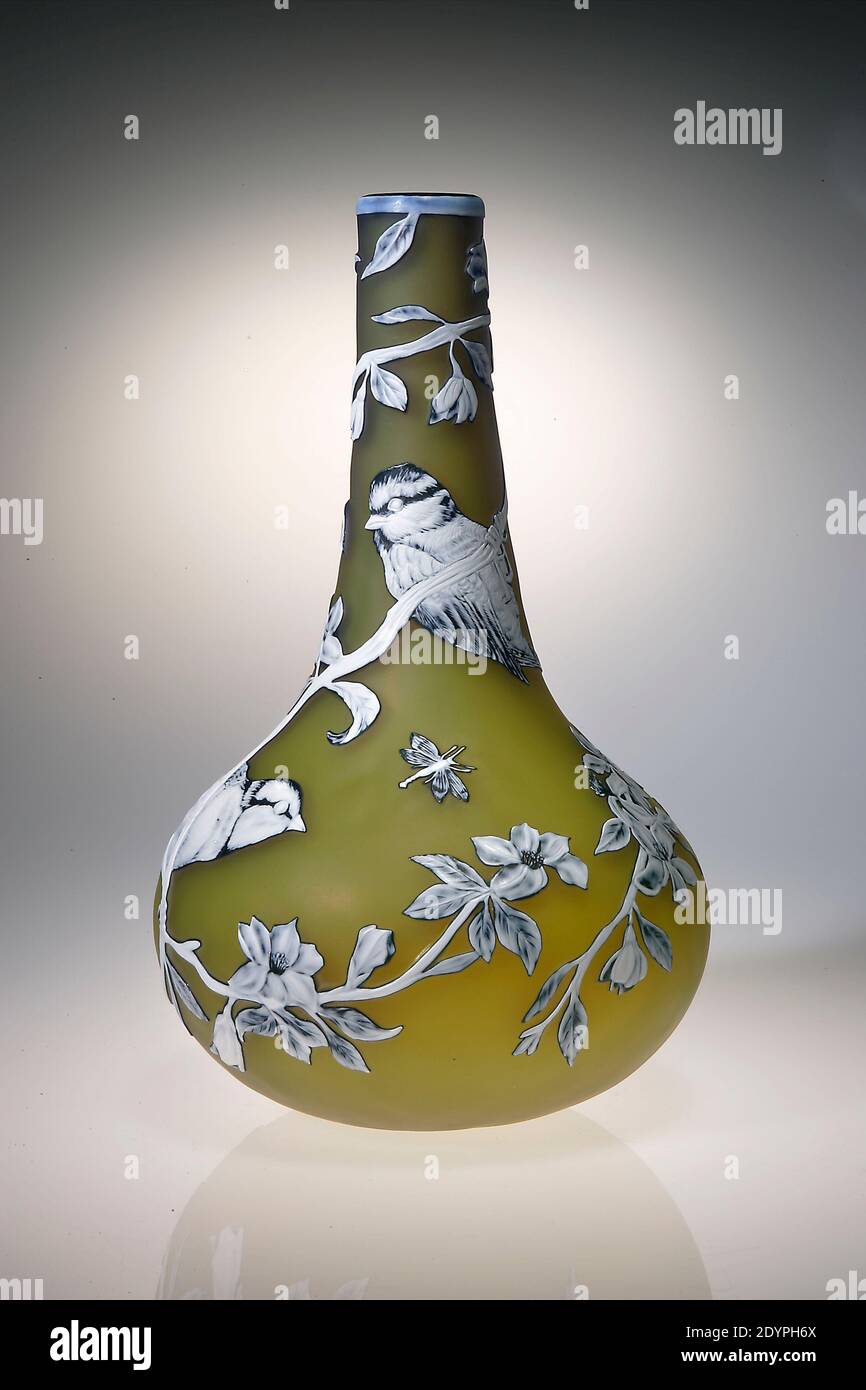 Helen Millard Cameo Glass Stock Photo - Alamy