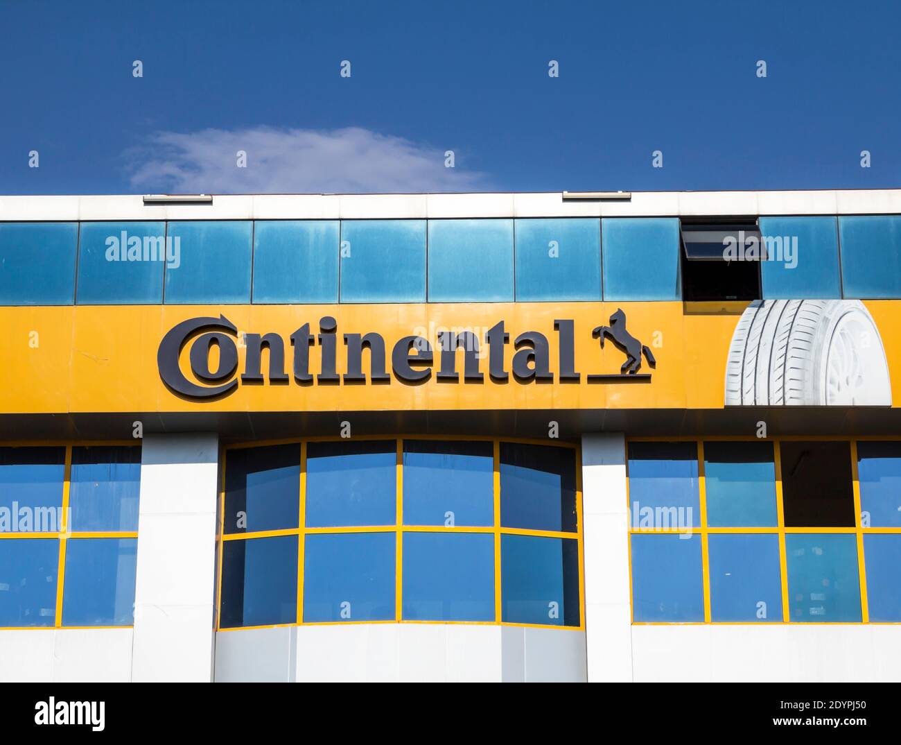 Continental logo with horse hi-res stock photography and images - Alamy