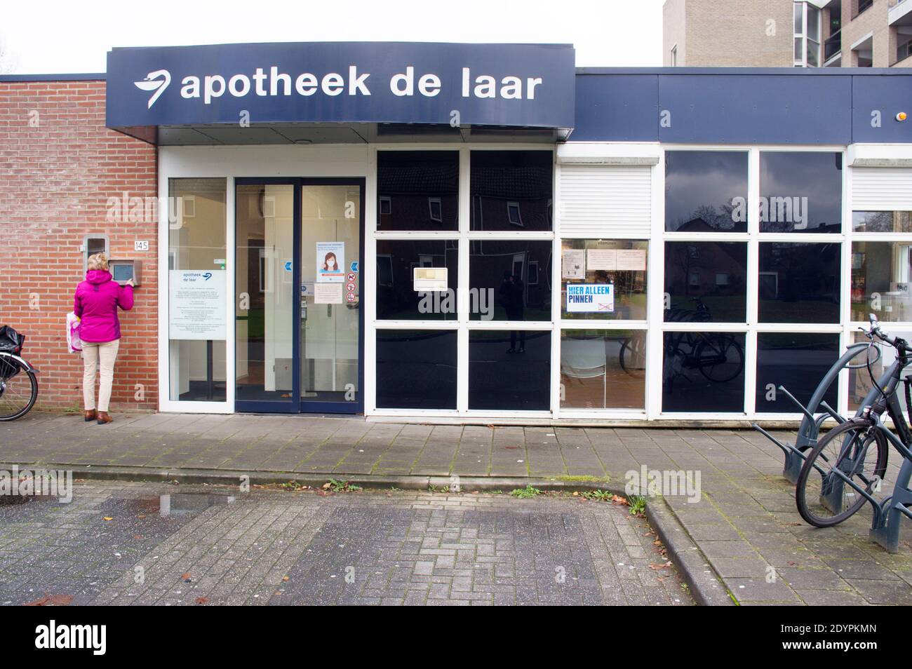 Apotheek hi-res stock photography and images - Alamy