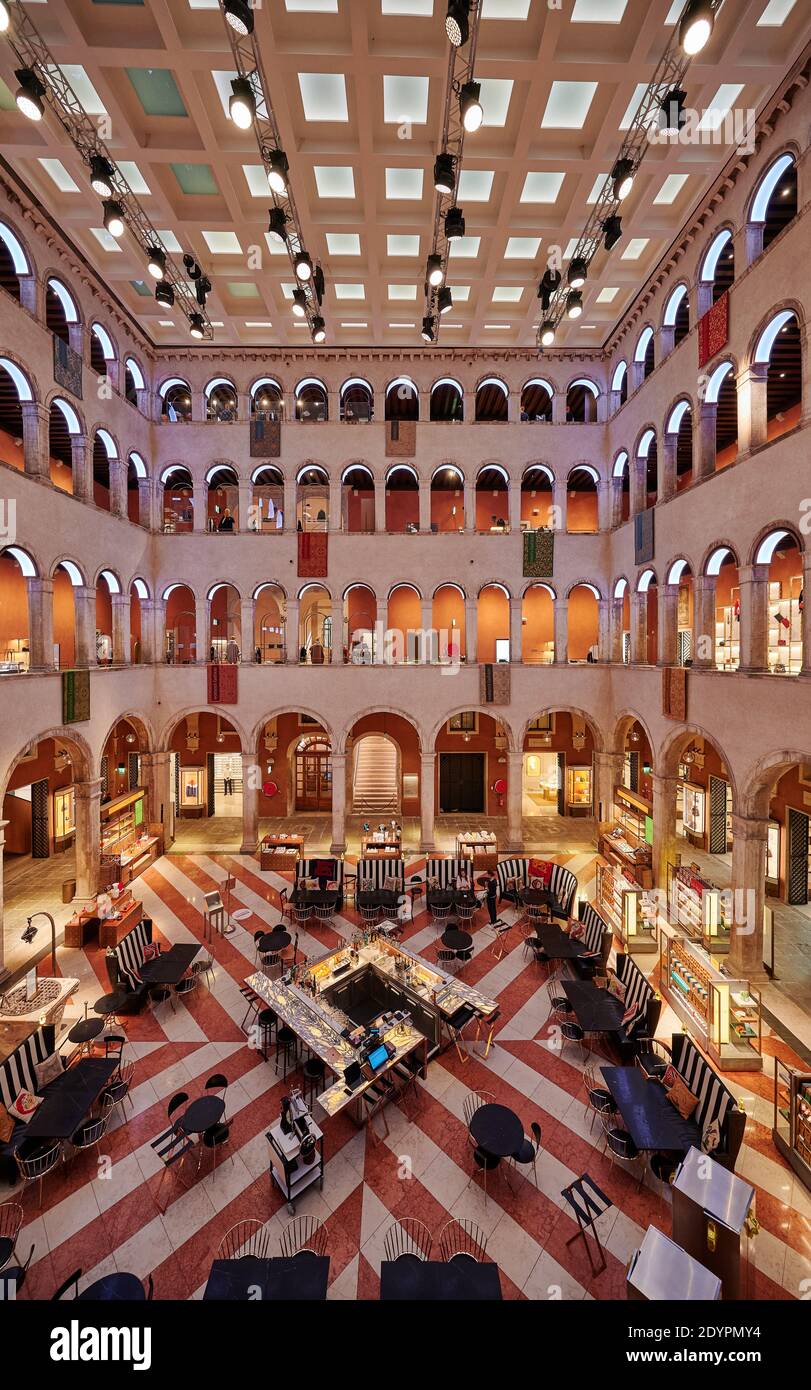 interior shot of Fondaco dei Tedeschi, luxury department store, Venice ...