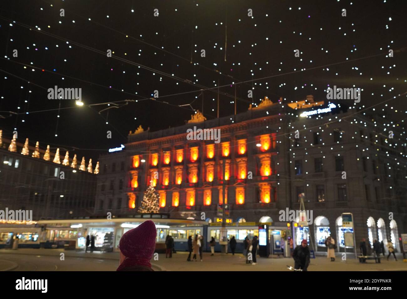 Illuminated windows hi-res stock photography and images - Alamy