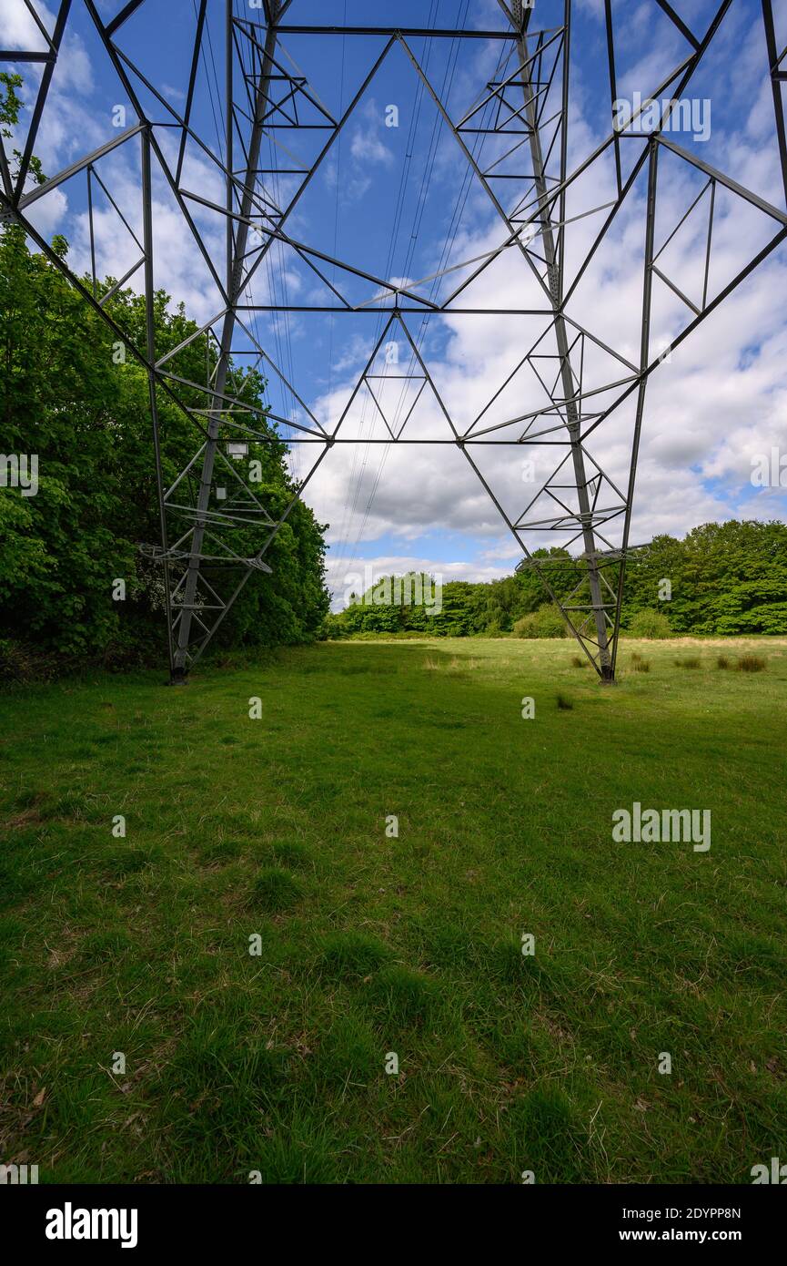 Electricity Pylon ZQ37, Salford, Manchester Stock Photo - Alamy