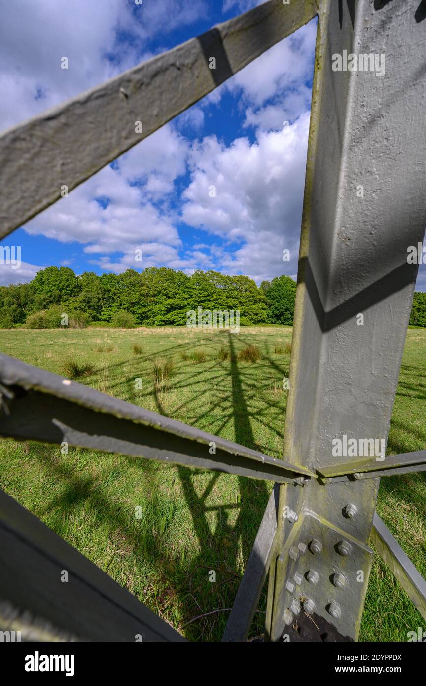 Electricity Pylon ZQ37, Salford, Manchester Stock Photo - Alamy