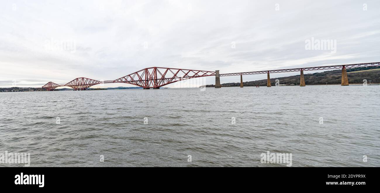 Forth Rail Bridge, Edinburgh, Scotland Stock Photo - Alamy