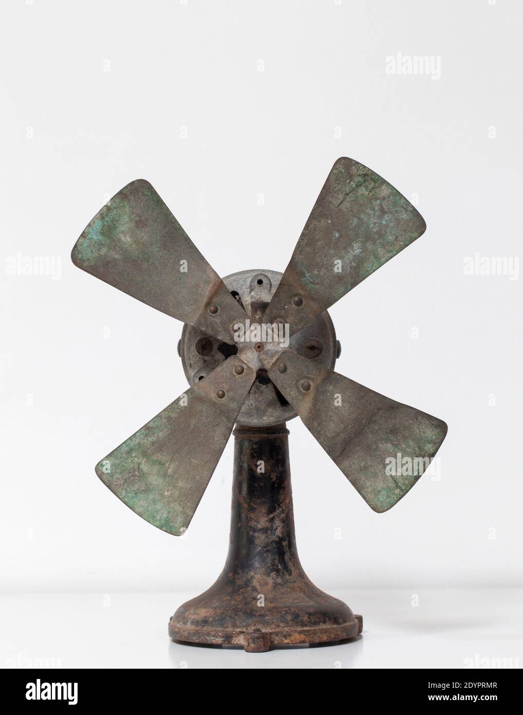 Air propelling hi-res stock photography and images - Alamy