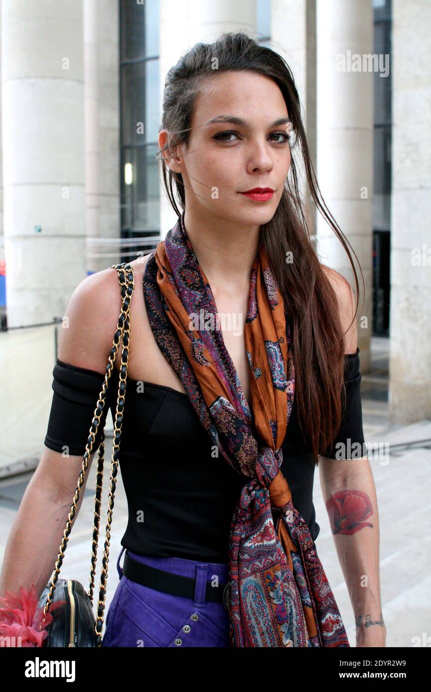 Street Style. A fashionista attends Alexandre Vauthier Fall-Winter 2013 ...