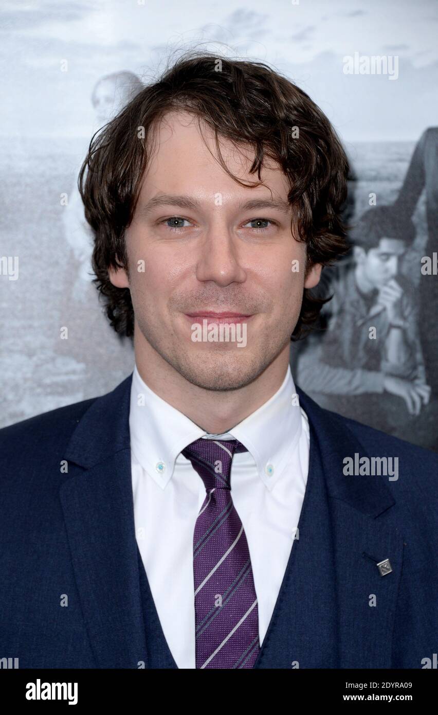 John Gallagher Jr attends the premiere of HBO's 'The Newsroom' Season 2 ...