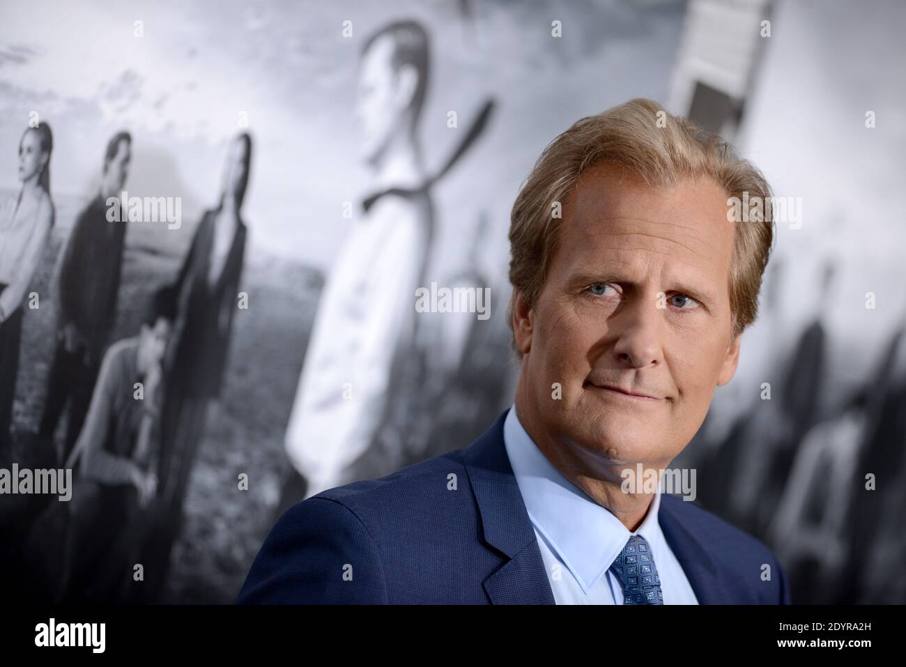 Jeff Daniels attends the premiere of HBO's 'The Newsroom' Season 2 at ...