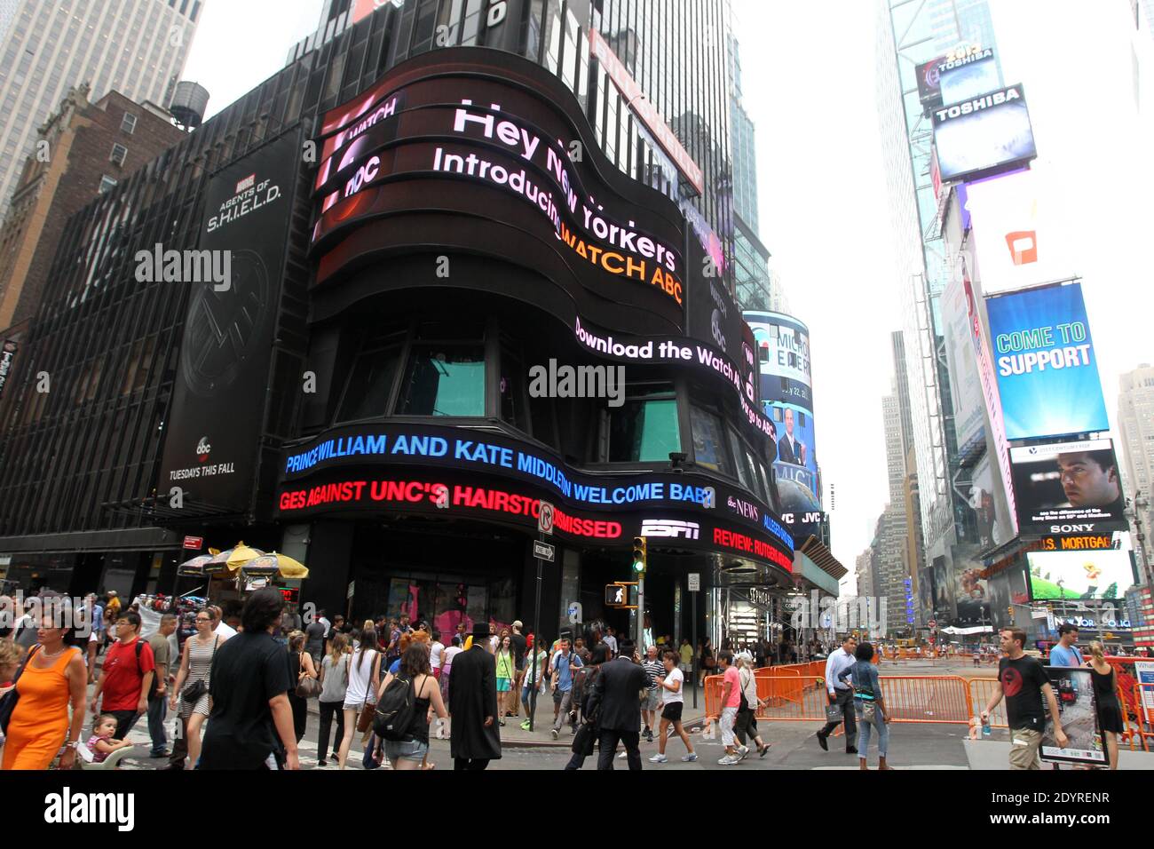 The royal hospital of st katherine hi-res stock photography and images ...