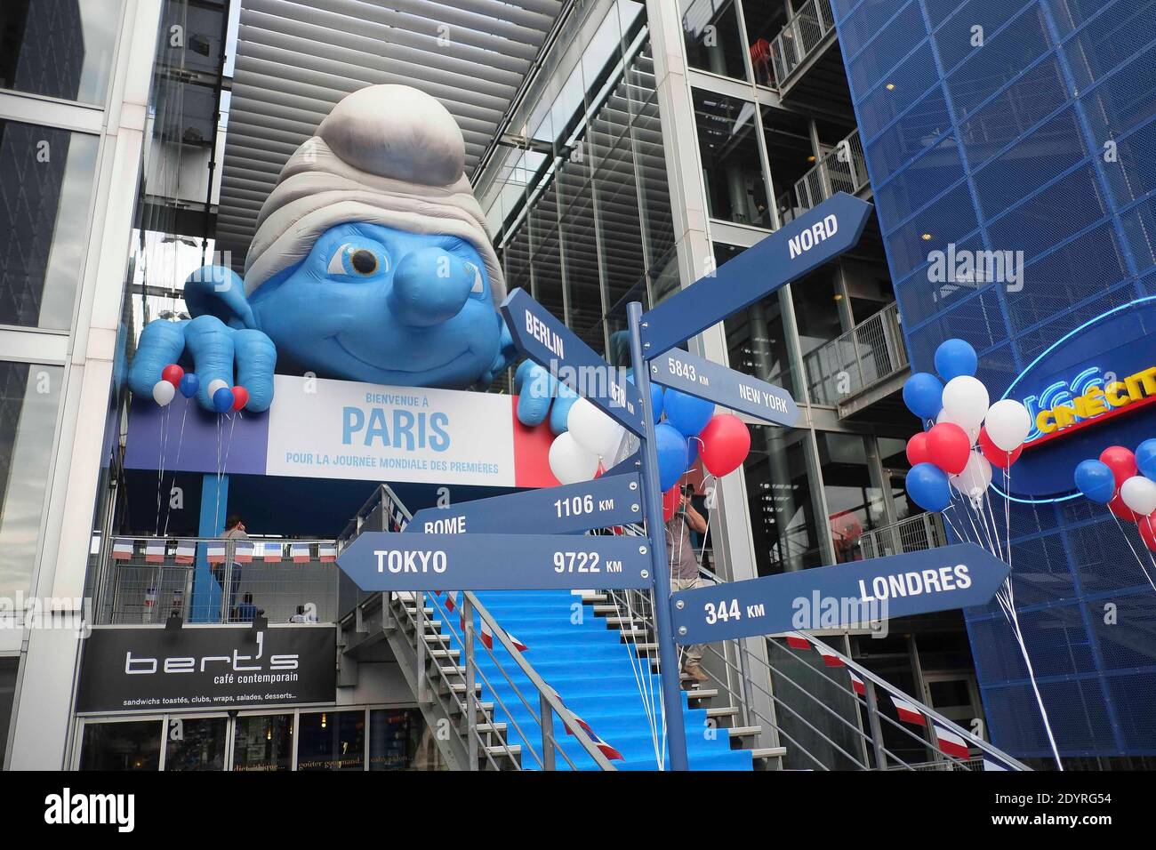'Smurfs 2' Premiere (Les Schtroumpfs 2) at the UGC Cine Cite Bercy ...
