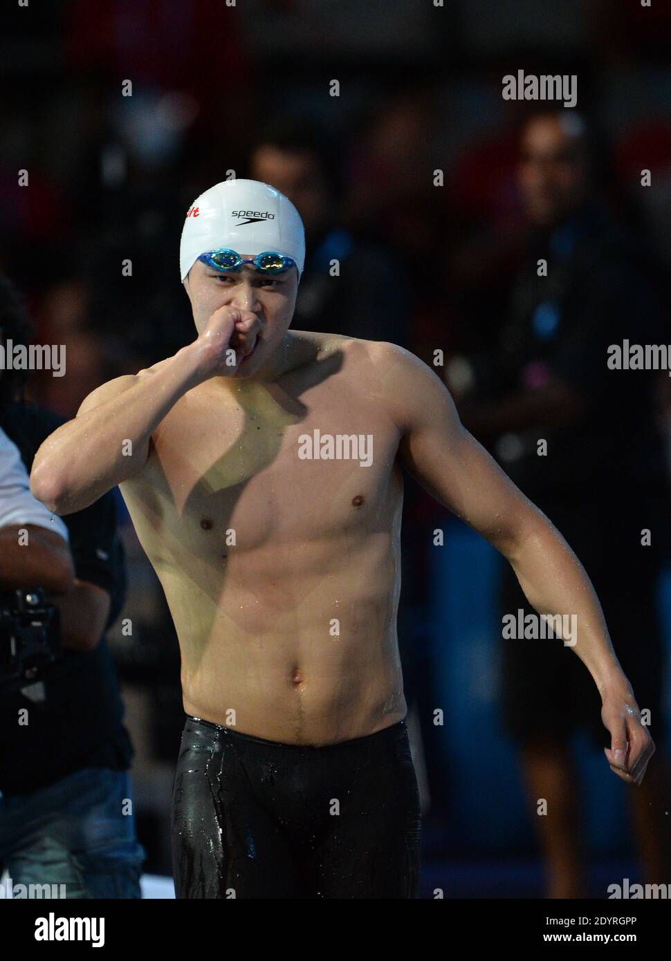 400m freestyle men hi-res stock photography and images - Alamy