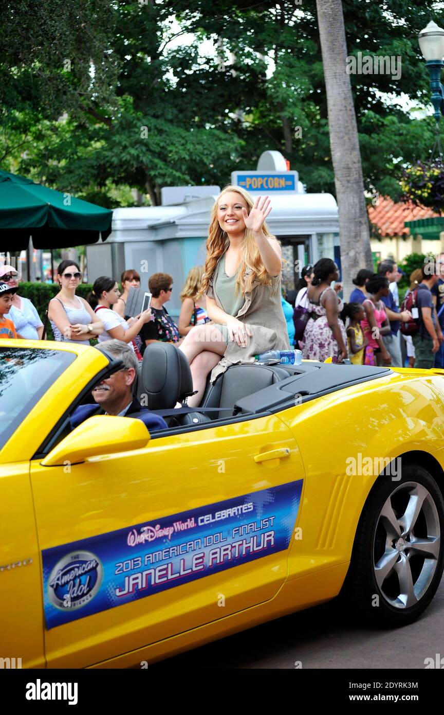 Janelle Arthur, one of the top 5 finalists from season 12 of the ...