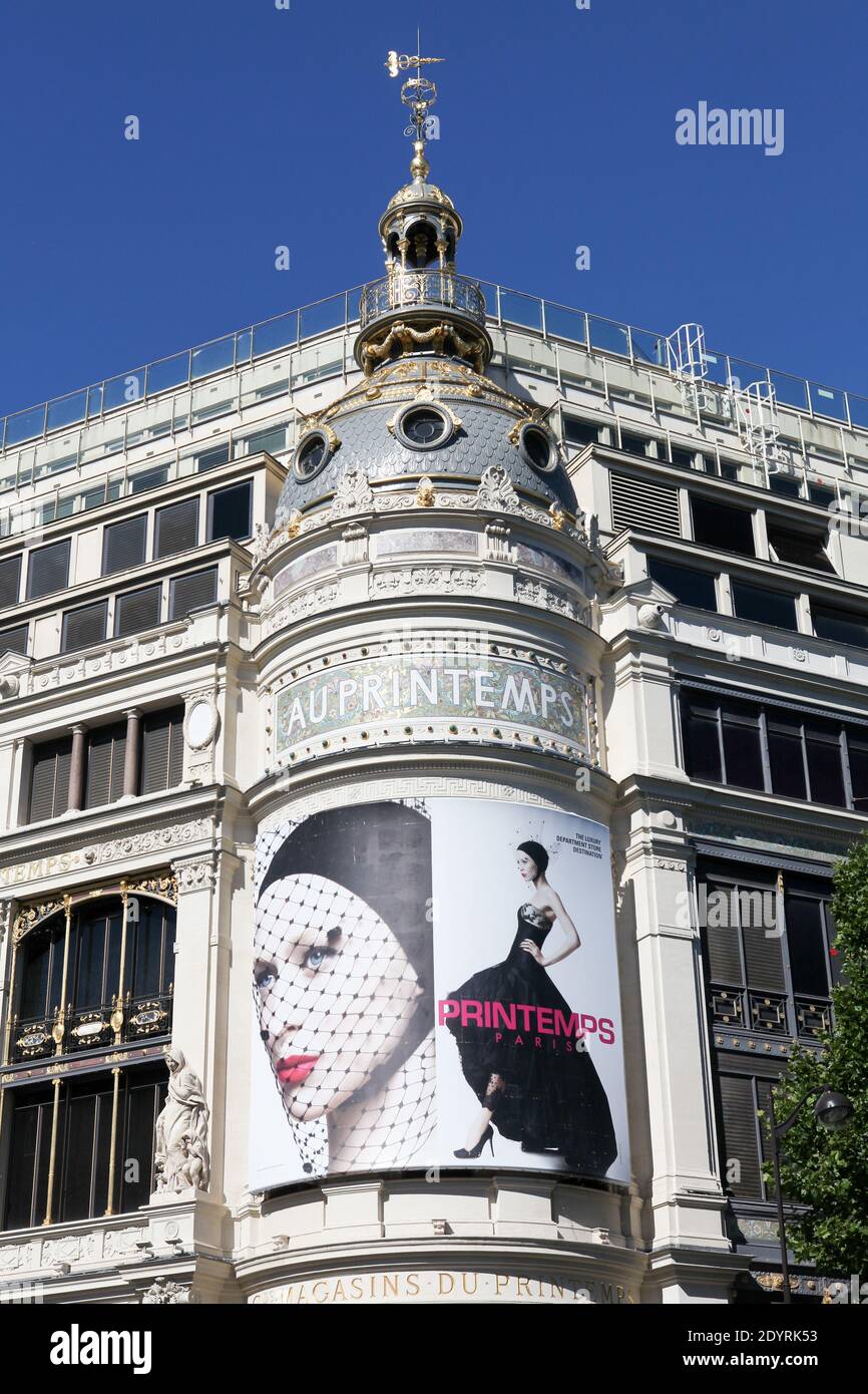 A general view of the Parisian iconic 'Au Printemps' Department Store ...