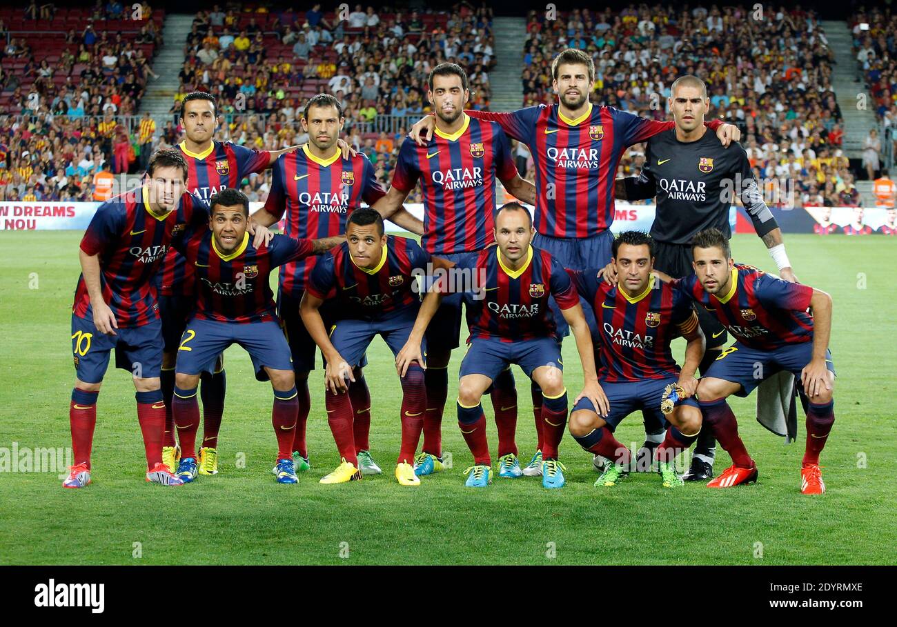 FC Barcelona Team Group : Pedro, Mascherano, Busquets, Pique, Valdes ...
