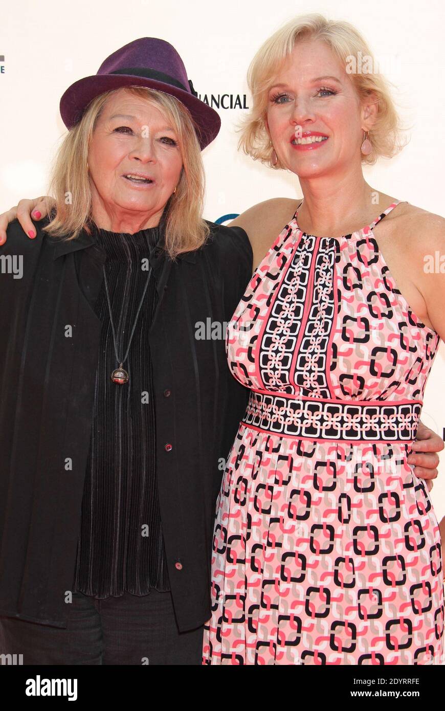 Angie dickinson hi-res stock photography and images - Alamy