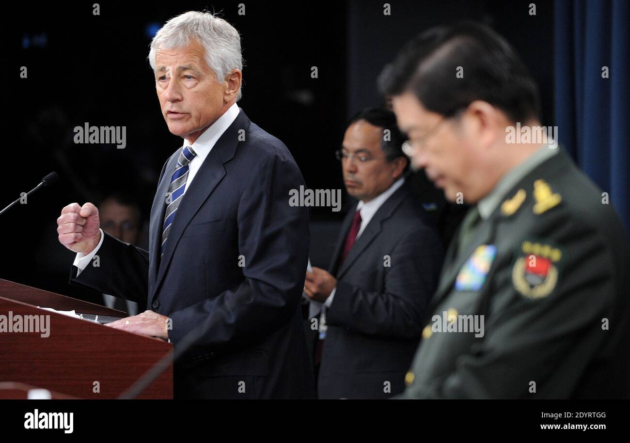 China’s minister of national defense hi-res stock photography and ...