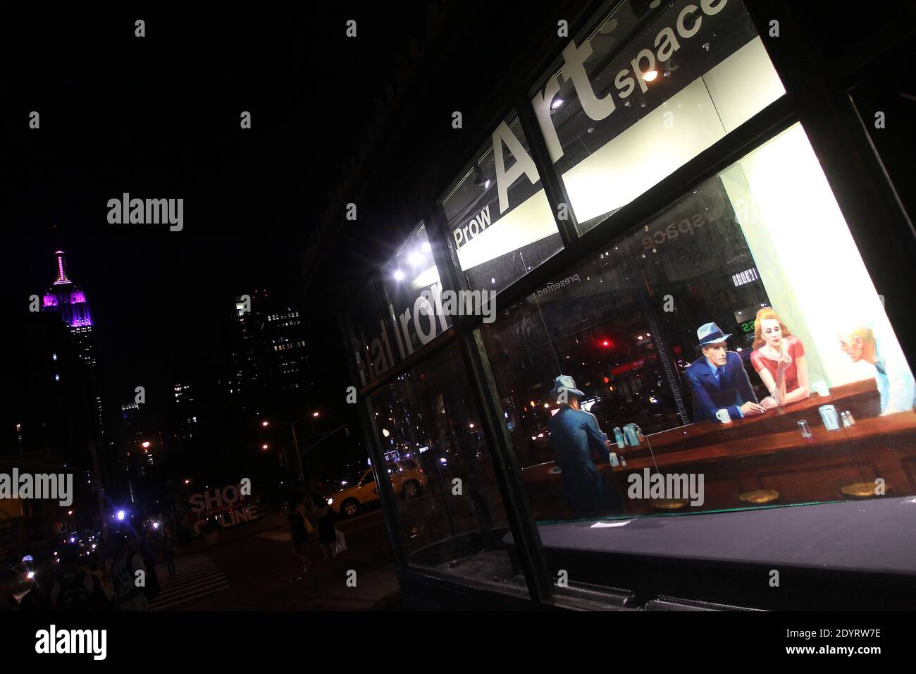 Edward nighthawks painting piece art hi-res stock photography and ...