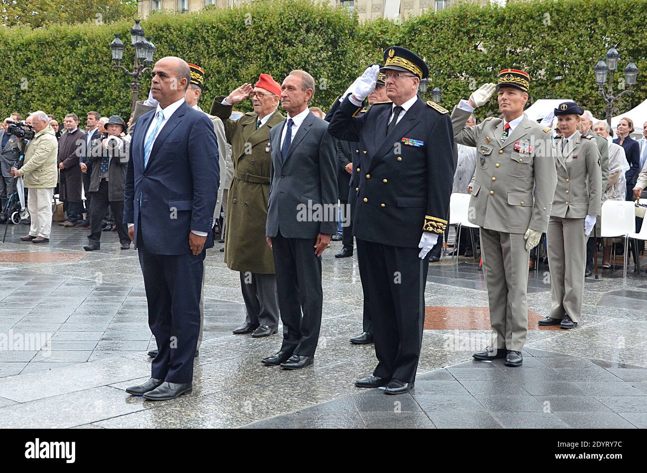 Commemorate french veterans hi-res stock photography and images - Alamy