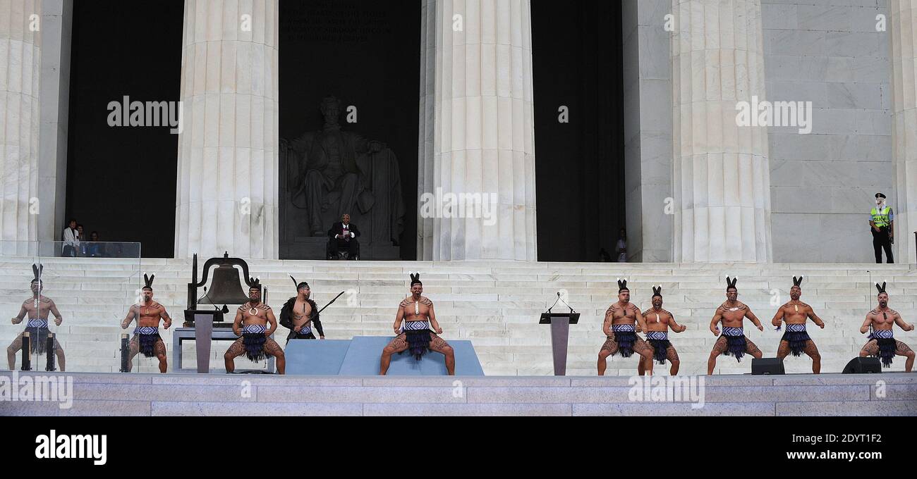 Maori haka 2013 hi-res stock photography and images - Alamy