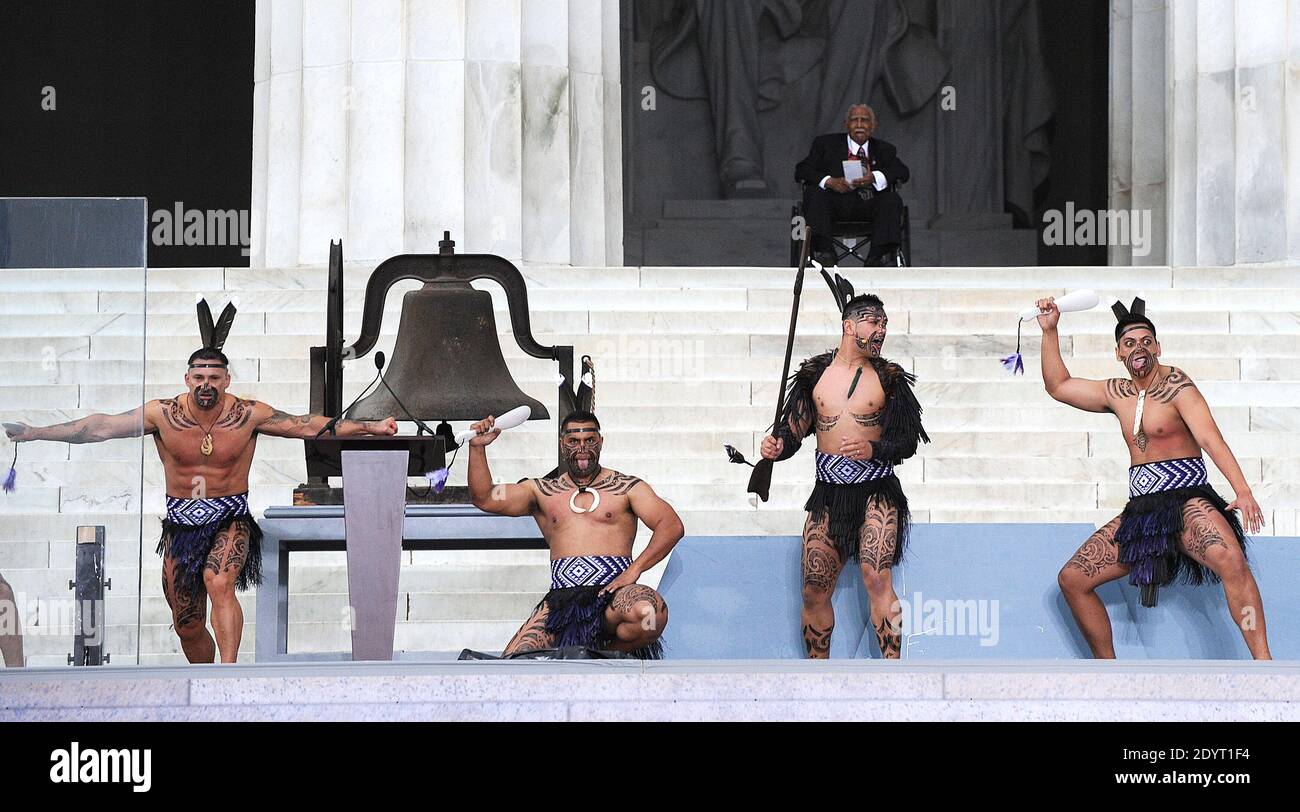 Maori haka 2013 hi-res stock photography and images - Alamy