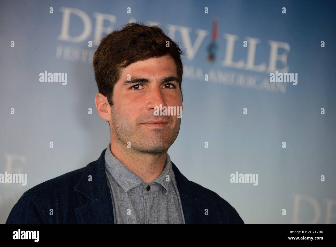 Stand clear of the closing doors hi-res stock photography and images ...