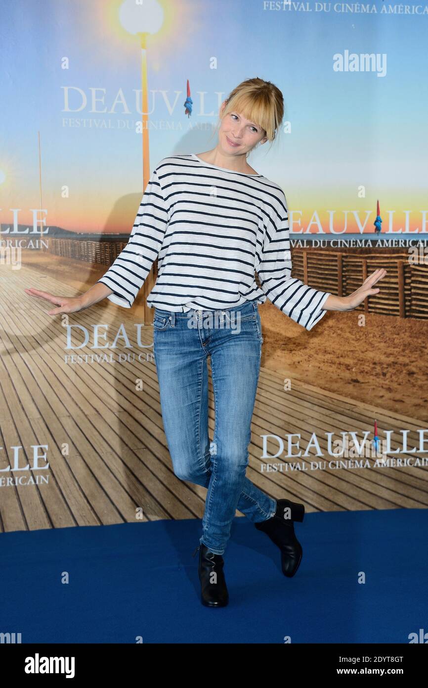 Amy Grantham posing at the Lily photocall as part of the 39th Deauville ...