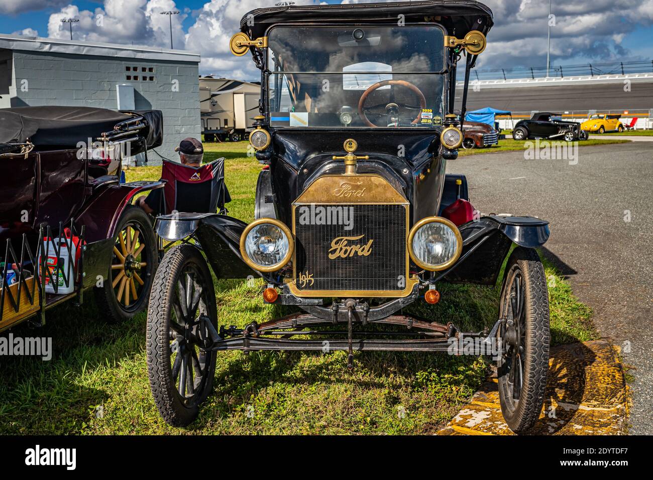 Ford model t assembly line hi-res stock photography and images - Alamy