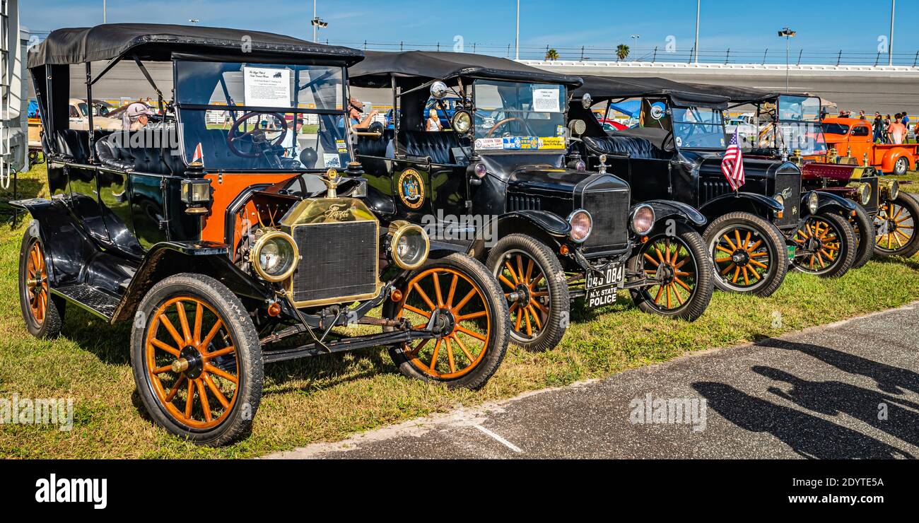 Daytona Beach, FL - November 27, 2020: Ford Model T touring cars at a ...