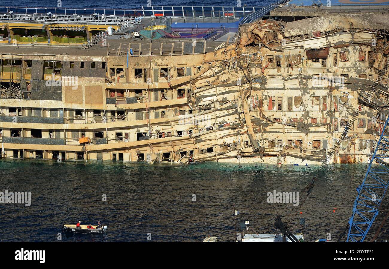 Position du bateau hi-res stock photography and images - Alamy