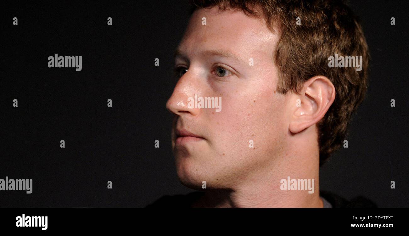 Mark zuckerberg portrait hi-res stock photography and images - Alamy