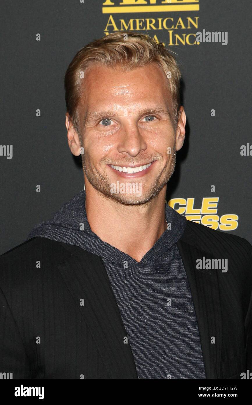 Steve Jordan arrives to the premiere of 'Generation Iron' in Hollywood ...