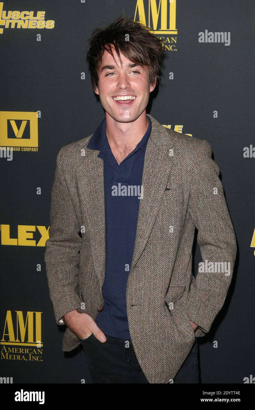 Thomas Matthews arrives to the premiere of 'Generation Iron' in ...