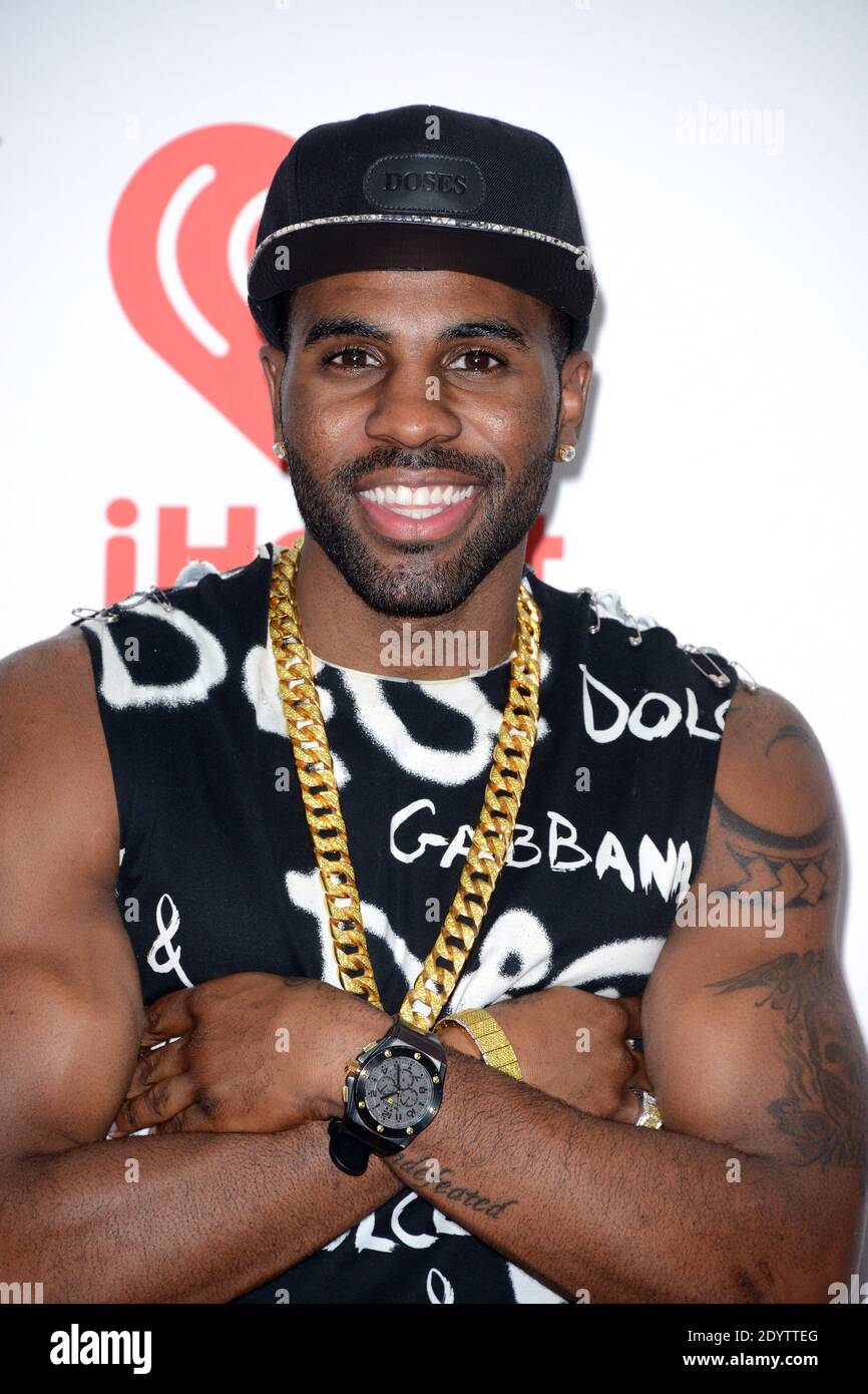 Jason Derulo poses in the press room of the 2013 iHeartRadio Music ...