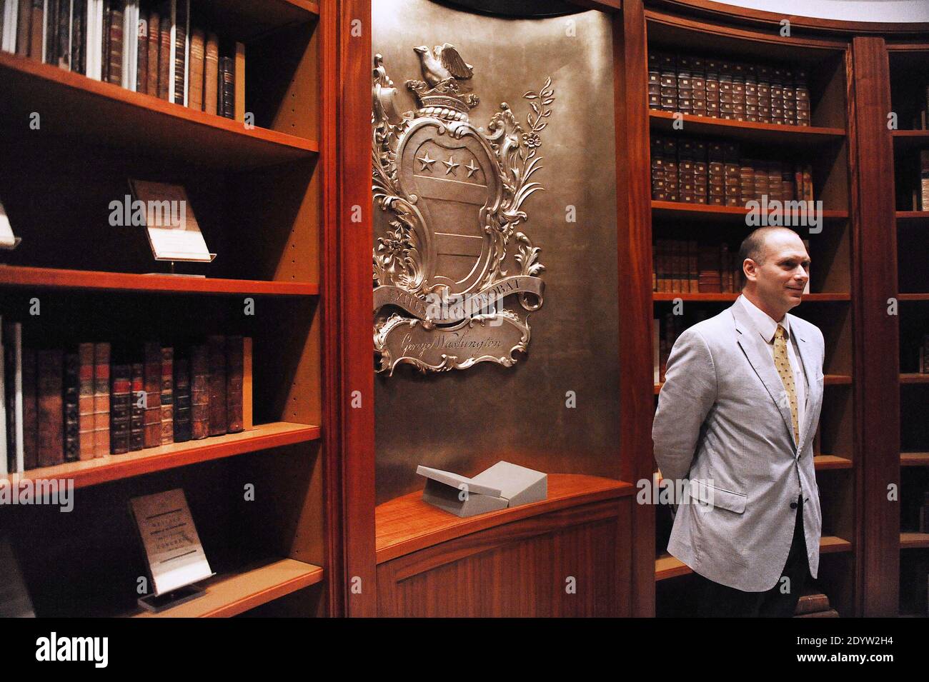 Mount vernon george washington room hi-res stock photography and images ...