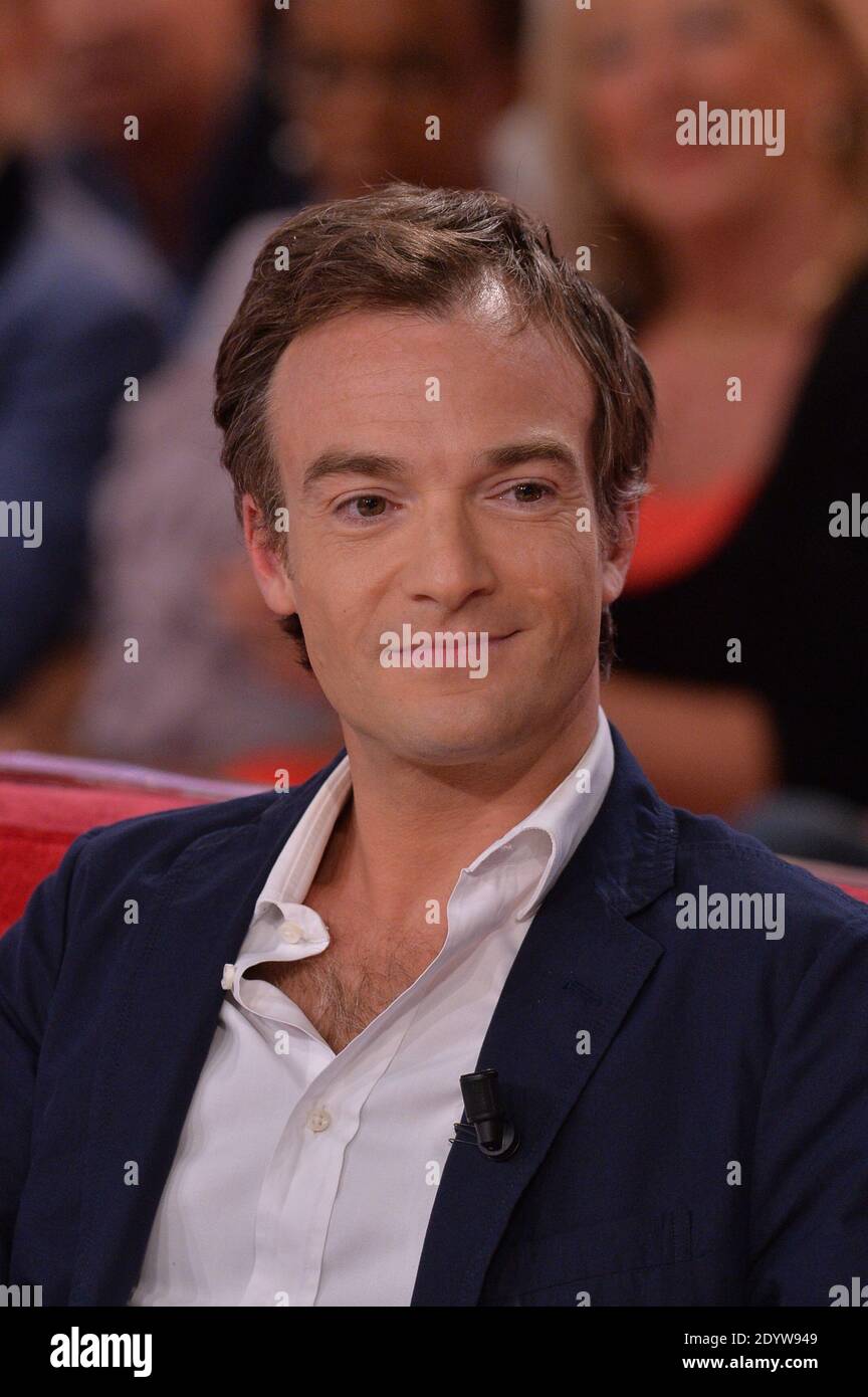 Jonathan Lambert at the taping of Vivement Dimanche on September 10 ...