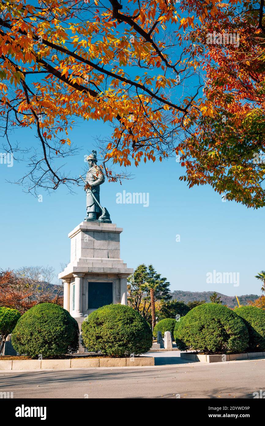 Busan, Korea - November 11, 2020 : Statue of Admiral Yi Sun-shin at ...