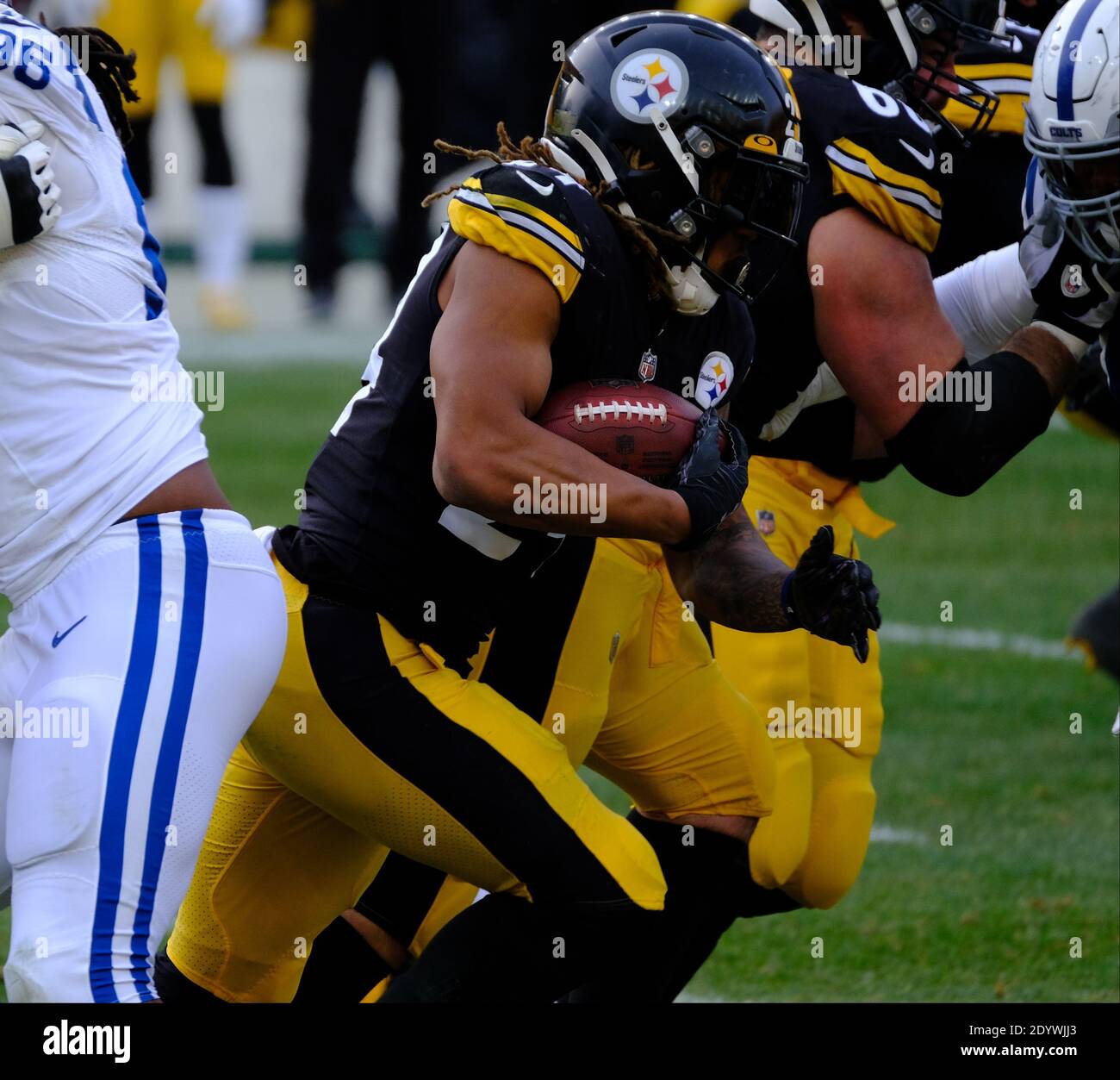 Benny Snell Jr. 27th Dec, 2020. #24 during the Pittsburgh Steelers vs ...