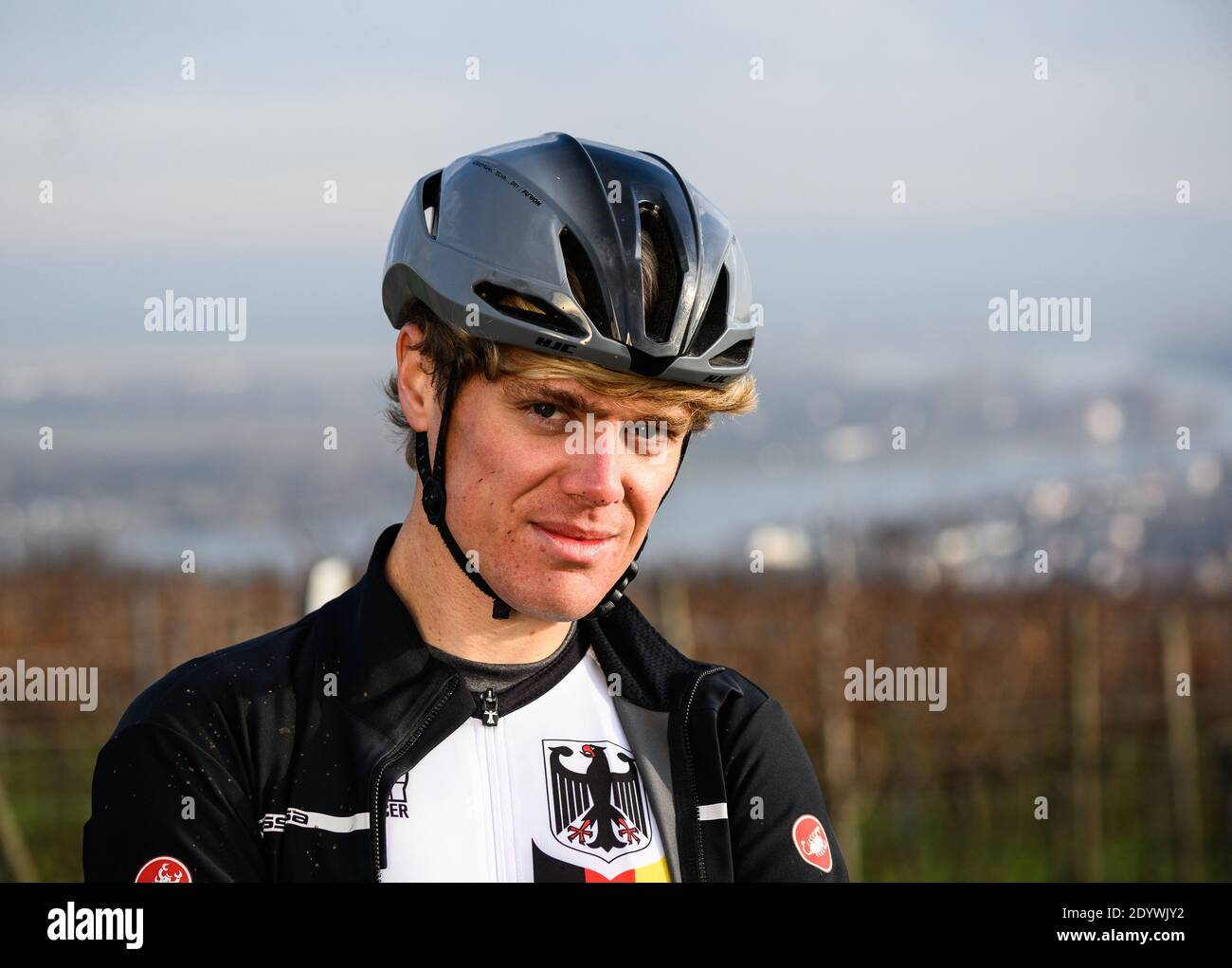 Jason osborne cycling hi-res stock photography and images - Alamy