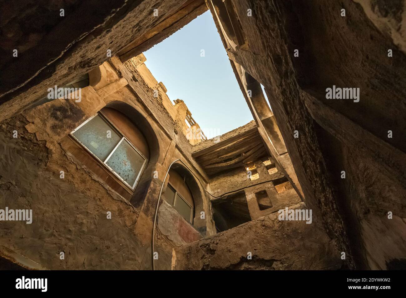 Tarout castle hi-res stock photography and images - Alamy