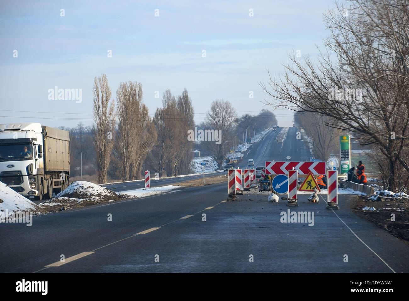 Road works, horizontal. Gas station on the right side Stock Photo - Alamy